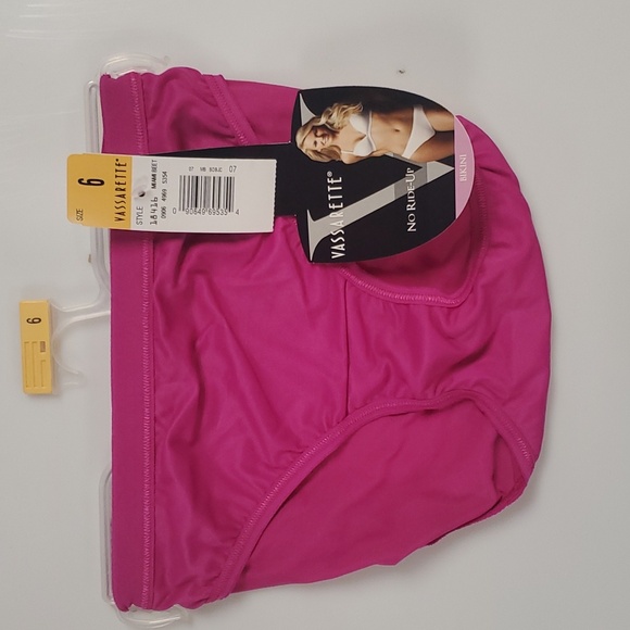 vassarette | Intimates & Sleepwear | Vintage Vassarette Bikini No Ride ...